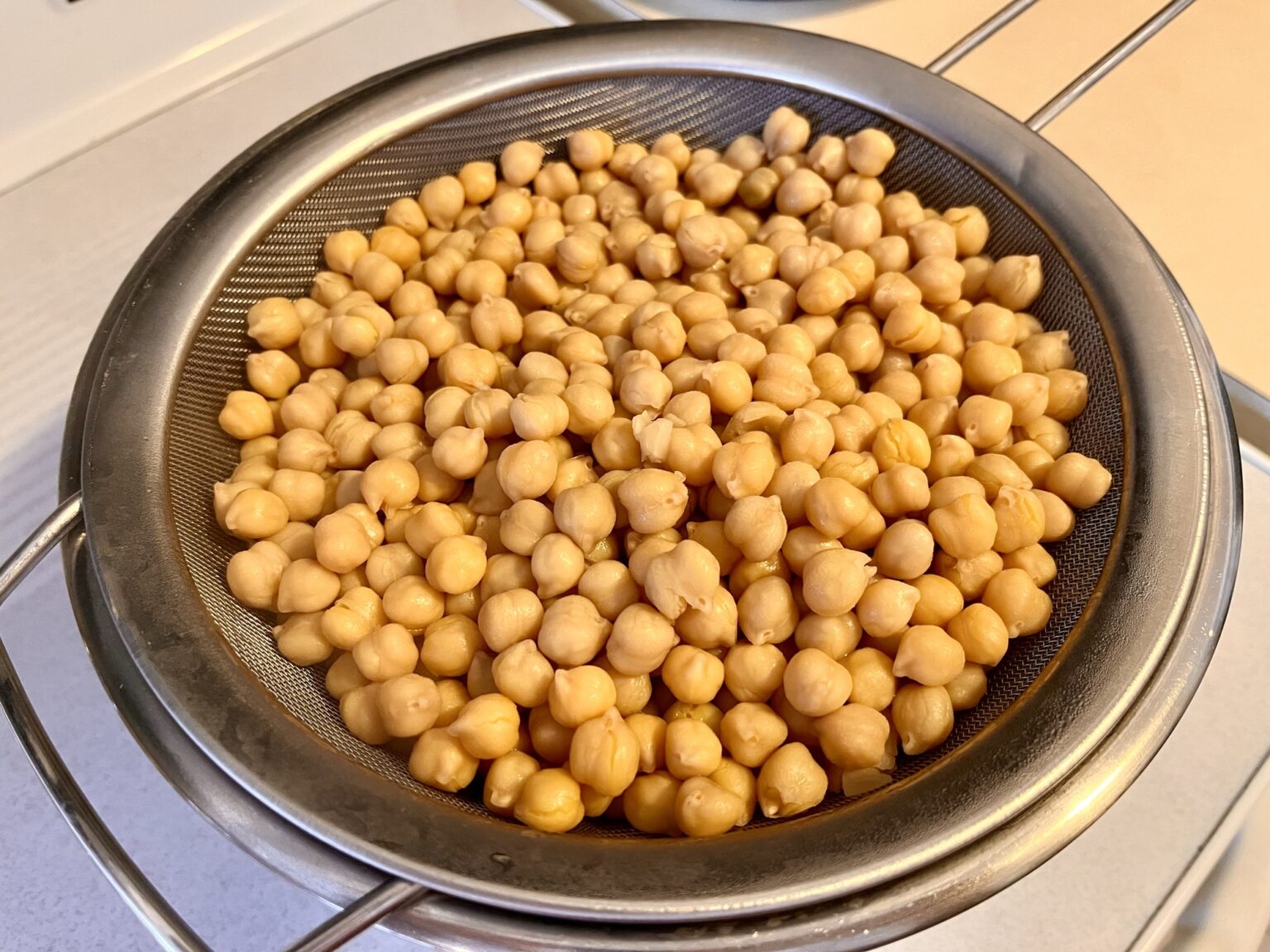 How to cook Dried Chickpeas in the Instant Pot - Pots + Planes